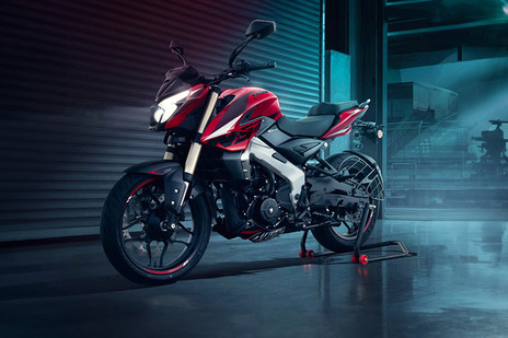 This Week’s Top Bike News: Yamaha FZ-S FI V4 DLX Launch, Bajaj Pulsar ...