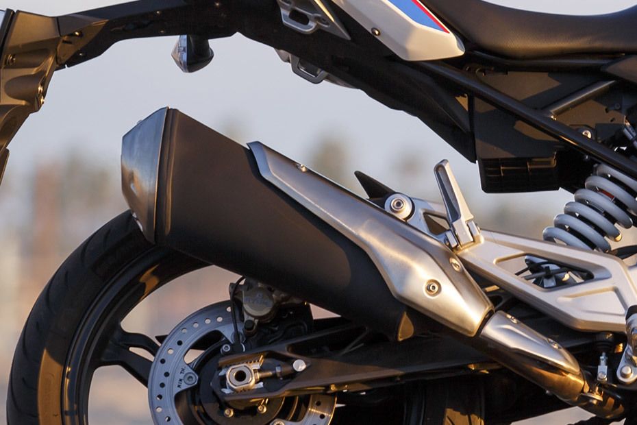 BMW G 310 R Price in India, Images & Specs - Launch in Jul, 2018