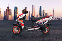 Honda Dio 125 Pearl Siren Blue Colour - Dio 125 Pearl Siren Blue Price