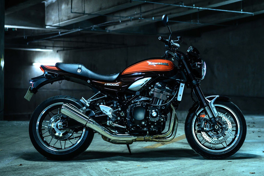 Kawasaki Z900RS Images, Z900RS Photos & 360 View