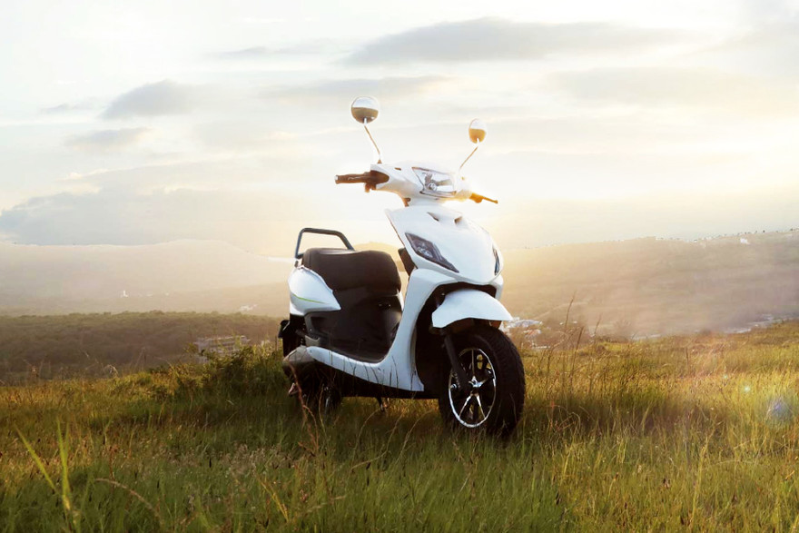 PURE EV ETrance Neo Images, ETrance Neo Photos & 360 View