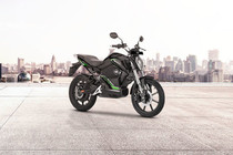 Revolt RV300 Right Side View Image - BikeDekho