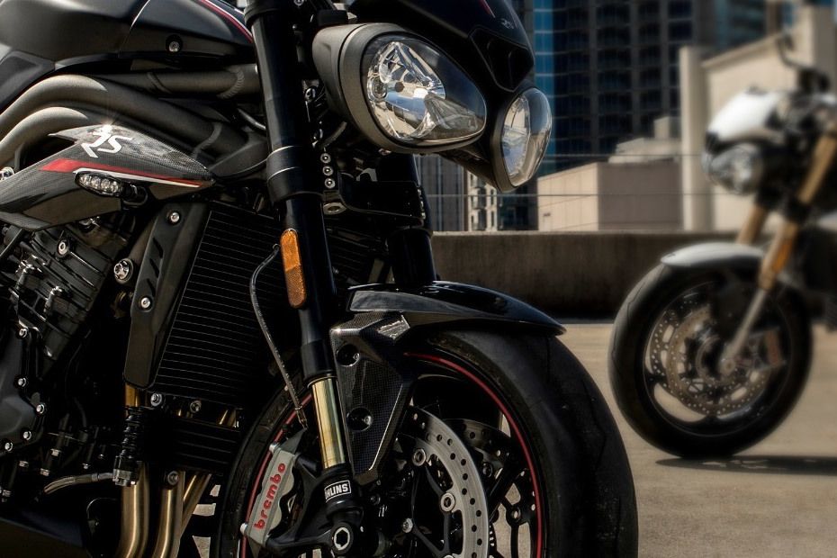 Triumph Speed Triple 2018 Price in India, Images & Specs - Launch in ...