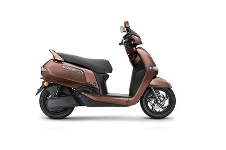 TVS iQube S Price, 100km Range, Charging Time Images, colours, Mileage ...
