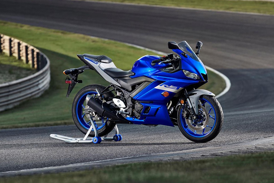 Yamaha R3 Images, R3 Photos & 360 View