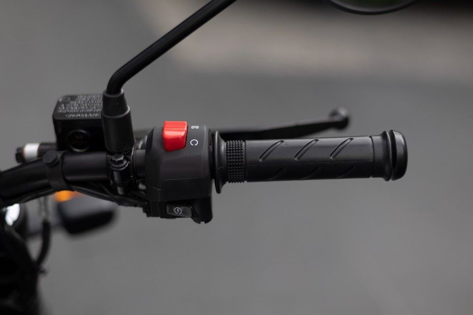 Royal Enfield Hunter 350 Variants Explained in 5 Pictures | BikeDekho