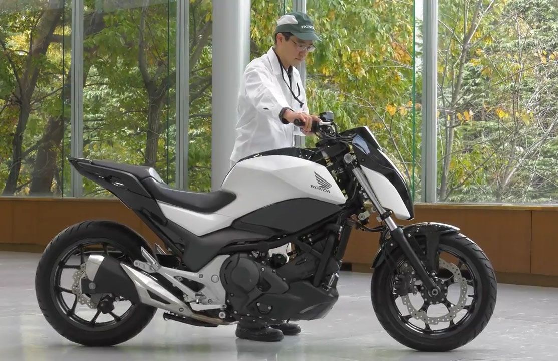 Honda Unveils Self-Balancing Motorbike That Can Ride Itself At CES 2017 ...