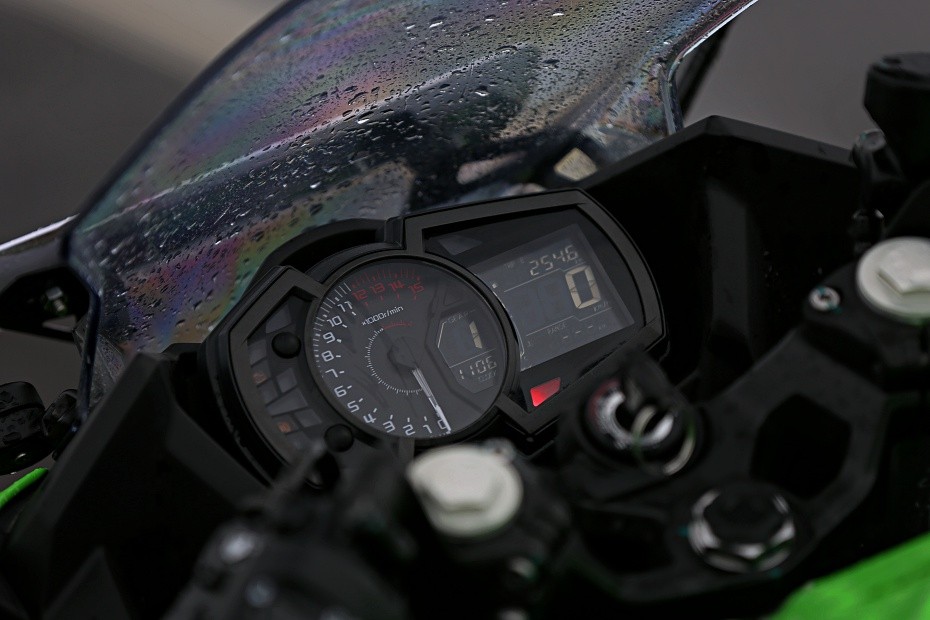 Kawasaki Ninja 400: Road Test Review | BikeDekho