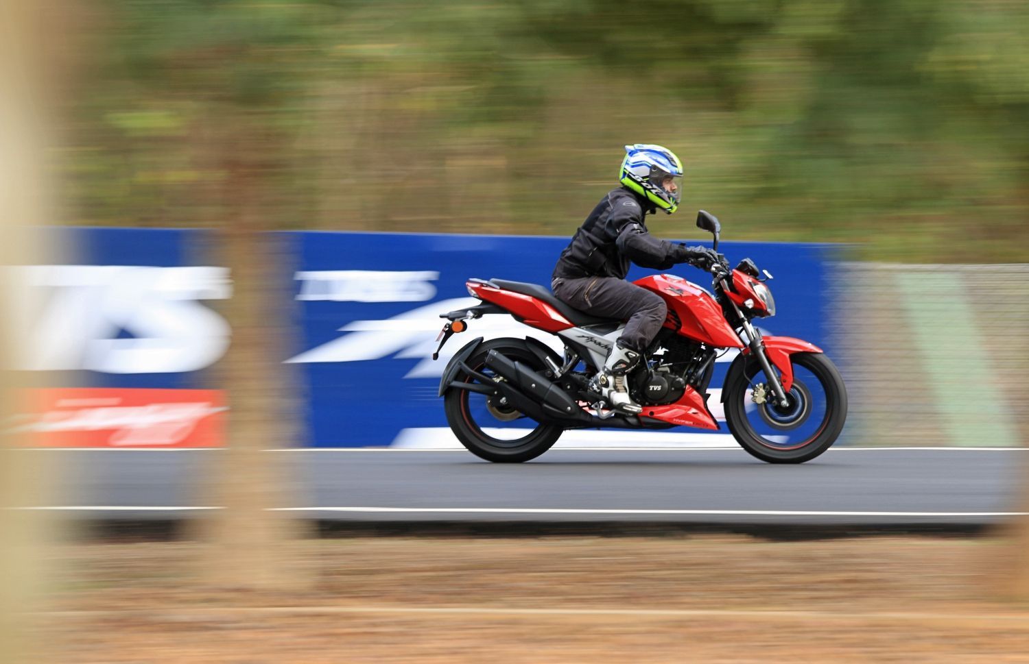 Know Your Two-wheeler History: TVS Apache | BikeDekho