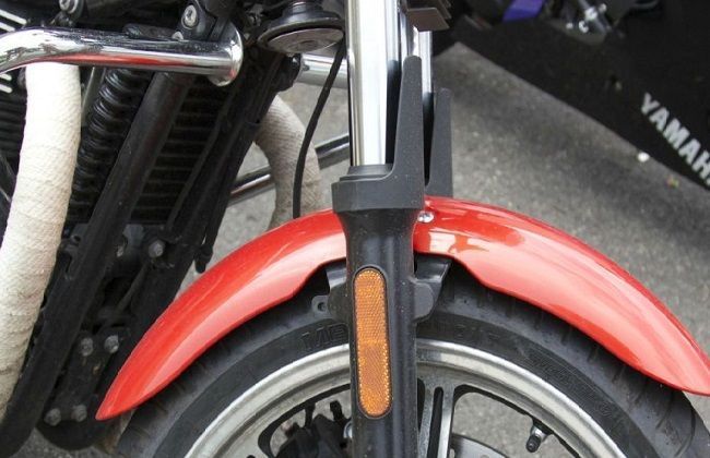 Motorcycle Suspension: All You Need to Know | Bikedekho