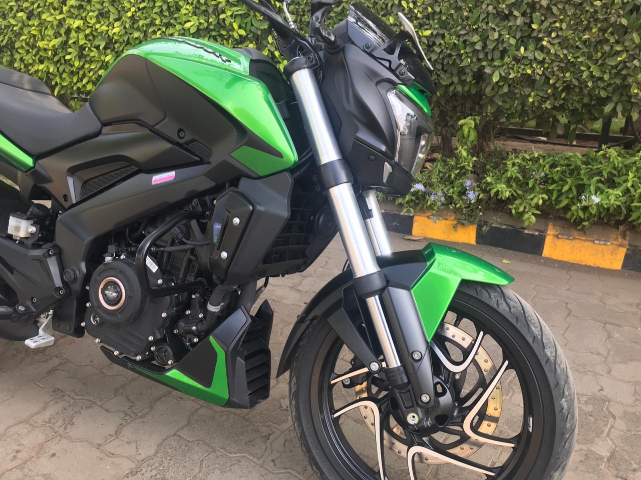 Bajaj Dominar 400: Differences Between Old And New Model | BikeDekho