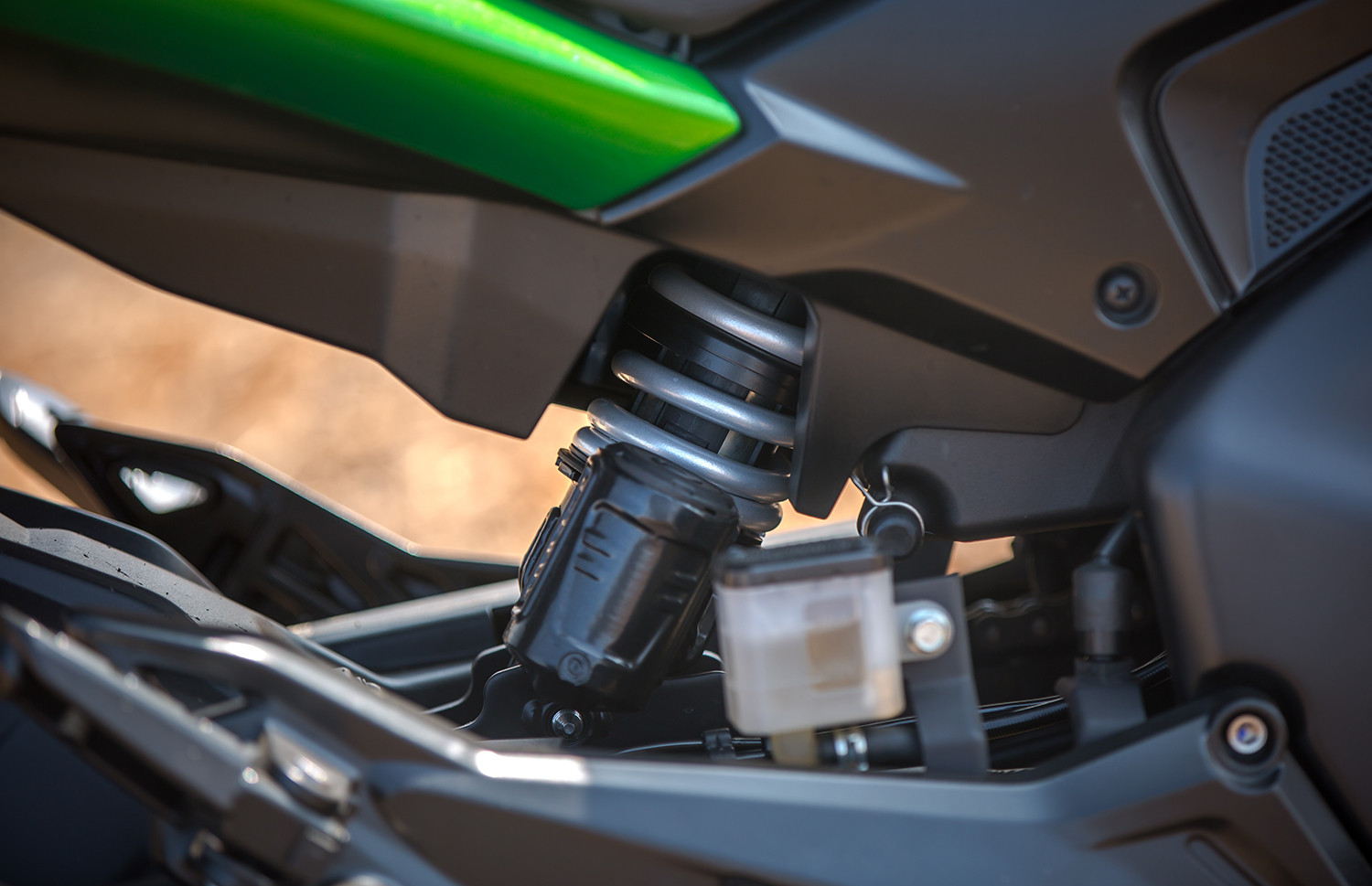 2019 Bajaj Dominar 400 UG: In Pictures | BikeDekho