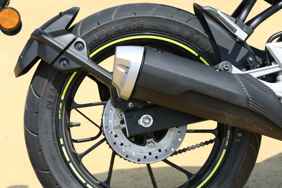 Yamaha MT-15: Detailed Image Gallery | BikeDekho