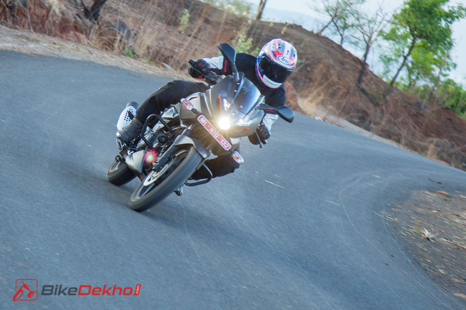 Bajaj Pulsar 180F Review: Photo Gallery | BikeDekho