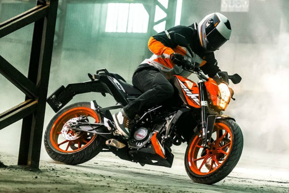 KTM 200 Duke: Pros, Cons & Should You Buy One? | BikeDekho