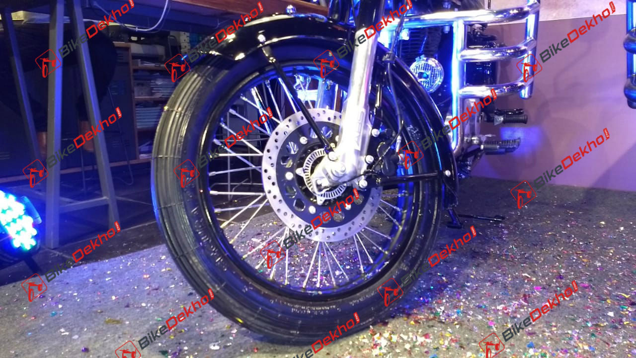 Royal Enfield Bullet 350 New Colour Variants: Photo Gallery | BikeDekho