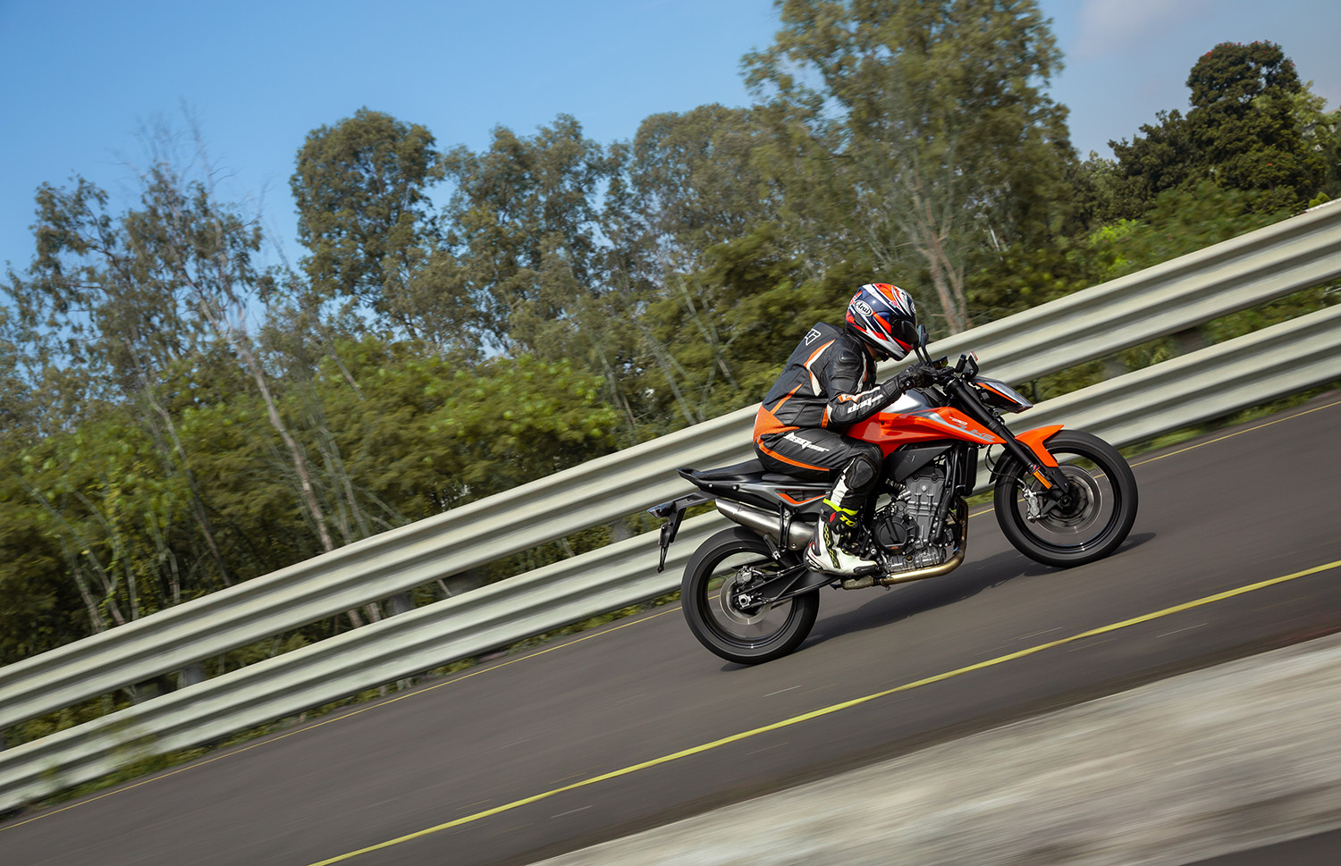 KTM 790 Duke Review Picture Gallery | BikeDekho