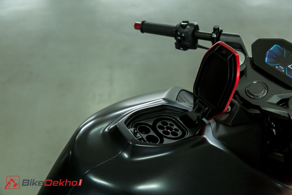 Ultraviolette F77: First Ride Review | BikeDekho