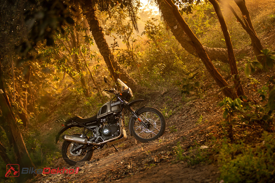 Royal Enfield Himalayan Price - Mileage, Colours, Images | BikeDekho