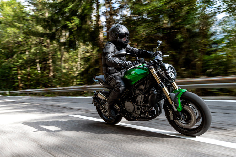 Benelli TNT 400 India-bound; Multiple Bikes To Follow | BikeDekho