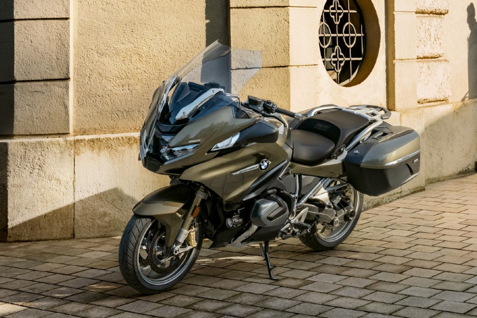 New BMW R 1250 RT Debuts Active Cruise Control On Motorcycles | BikeDekho