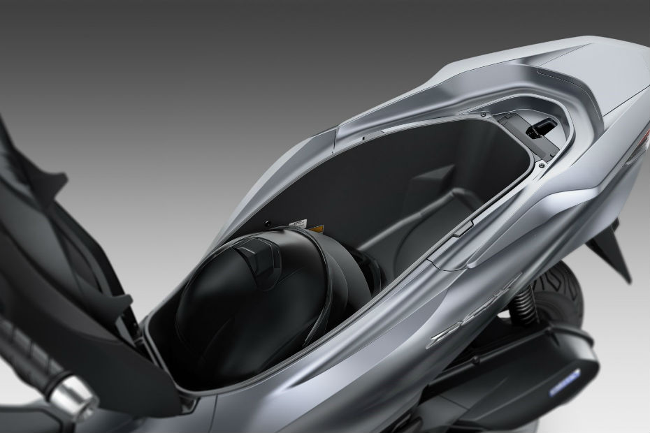 2021 Honda PCX 125 Unveiled, Gets Tons Of Updates | BikeDekho