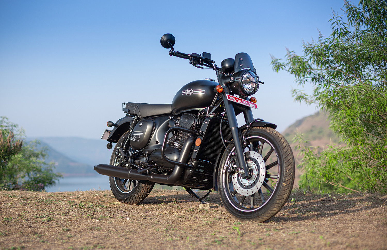 Jawa 42 2.1 First Ride Review | BikeDekho