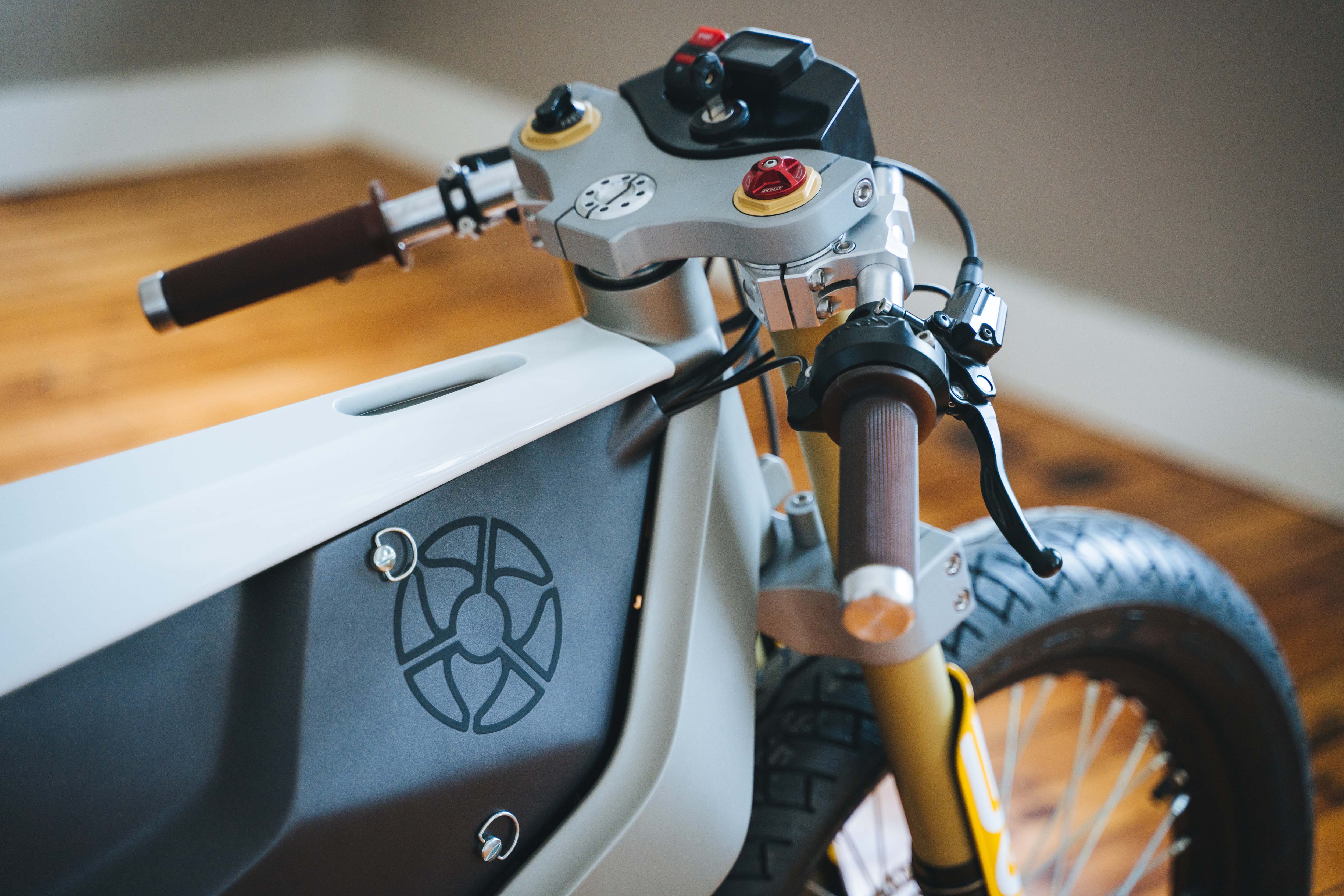 This Electric Motorcycle Truly Redefines The Way We Look At Electrics ...