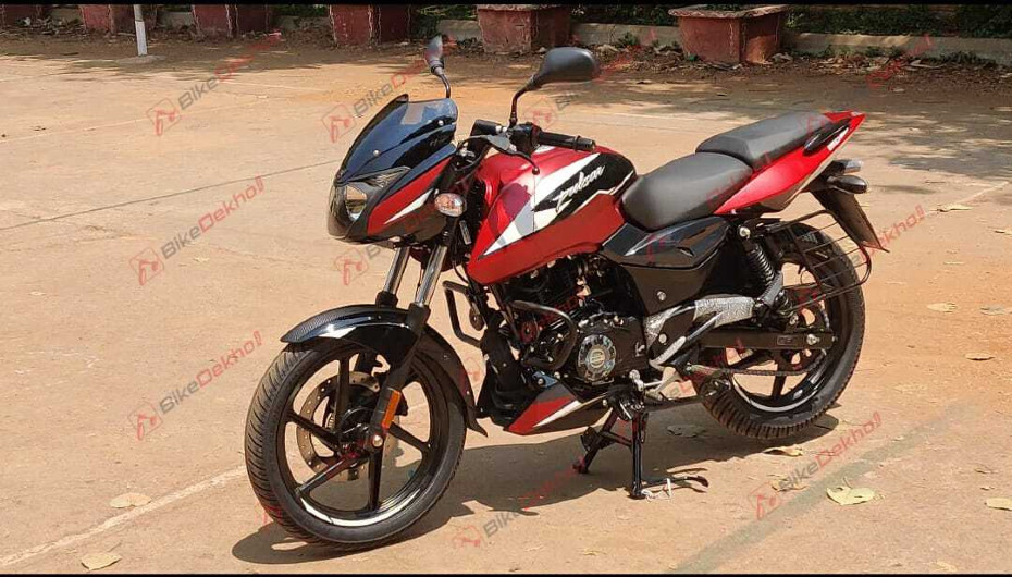 2021 Bajaj Pulsar 180 Gets Four New Colours | BikeDekho