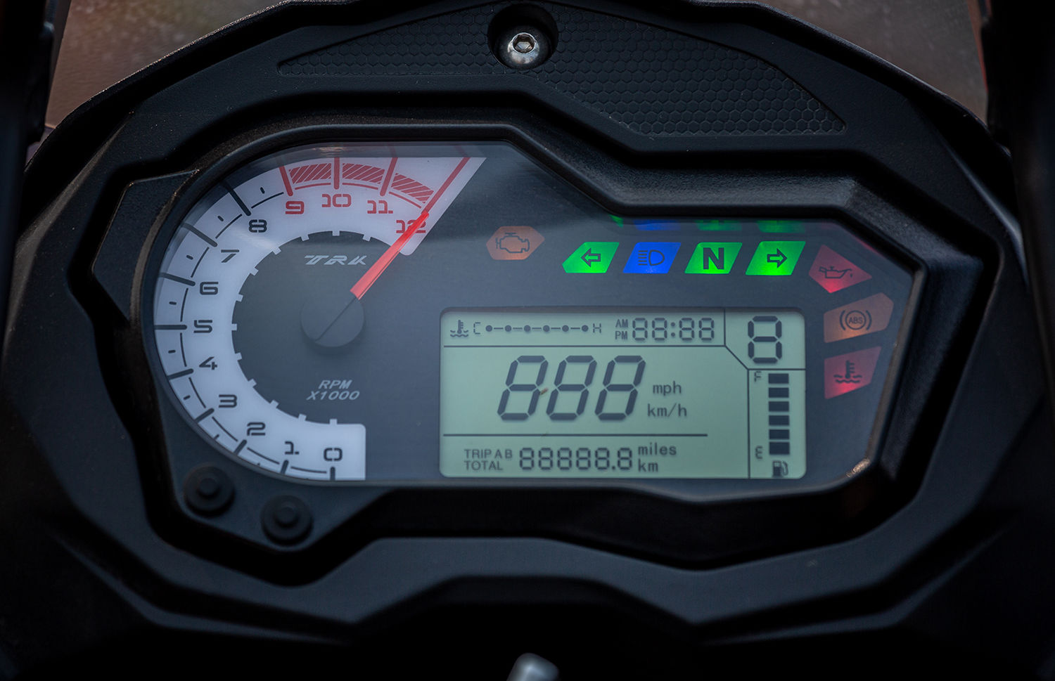 Benelli TRK 502 BS6 Road Test Review | BikeDekho
