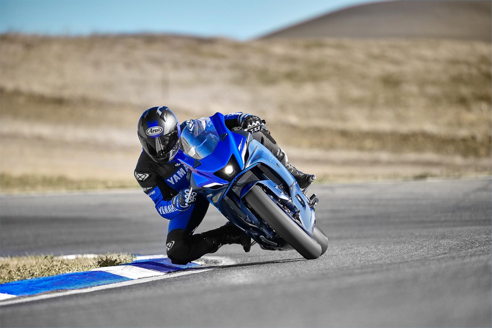 2021 Yamaha YZF-R7: Photo Gallery | BikeDekho