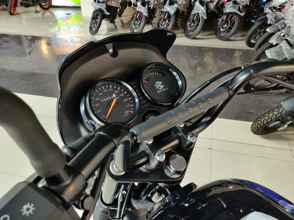 2021 Bajaj CT110X: Photo Gallery | BikeDekho
