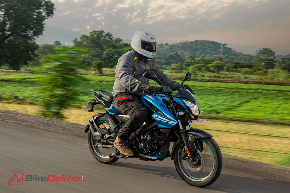 Bajaj Pulsar NS125: Road Test Review | BikeDekho