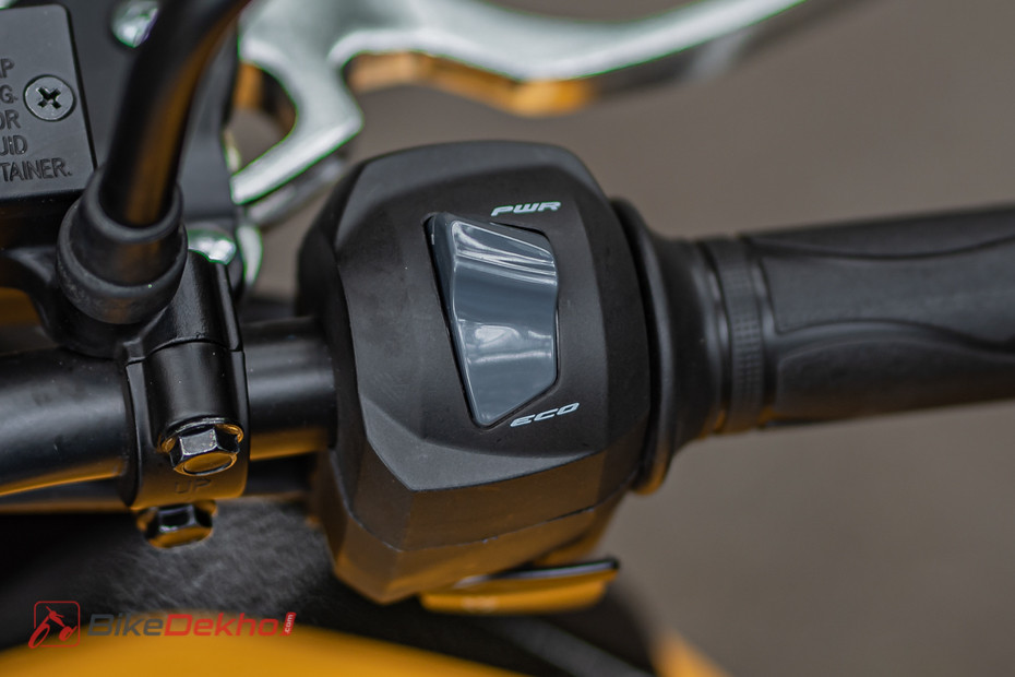 New TVS Raider: Photo Gallery | BikeDekho