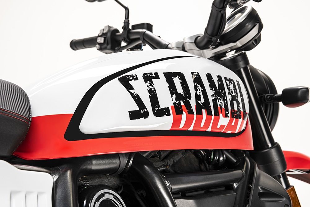 2022 Ducati Scrambler 1100 Tribute PRO & Scrambler 800 Urban Motard ...