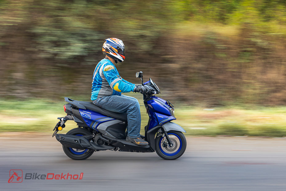 Yamaha RayZR Fi Hybrid Review: Photo Gallery | BikeDekho