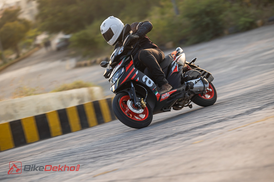 2021 Aprilia SR 160 Race Review: Likes And Dislikes | BikeDekho