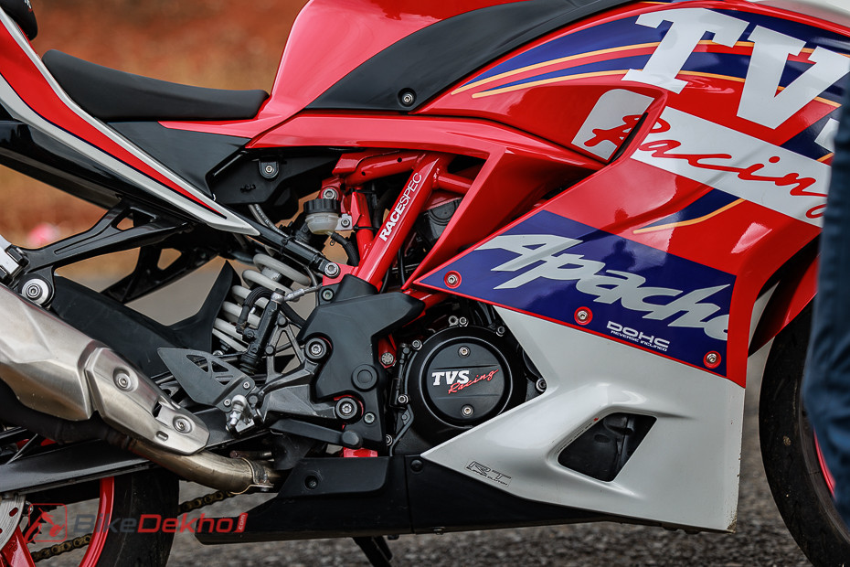 TVS Apache RR310 BTO Road Test Review: Photo Gallery | BikeDekho