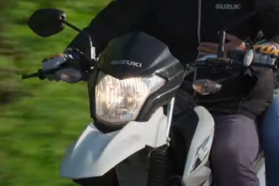 2022 Suzuki DR150 vs Hero XPulse 200 4V: Photo Comparison | BikeDekho