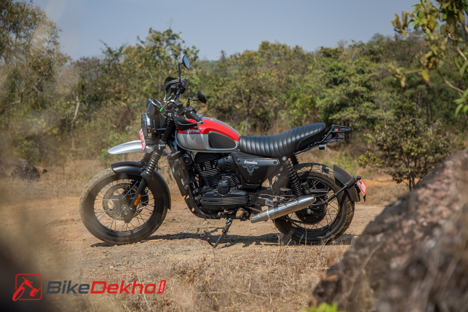 Yezdi Scrambler Road Test Review: Photo Gallery | BikeDekho