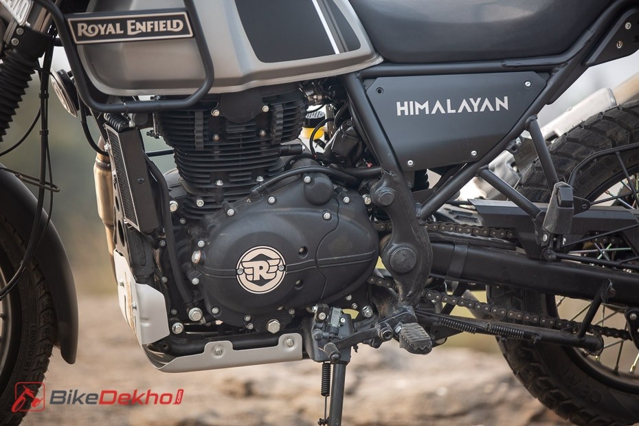 Royal Enfield Scram 411 vs Himalayan: Photo Comparison | BikeDekho