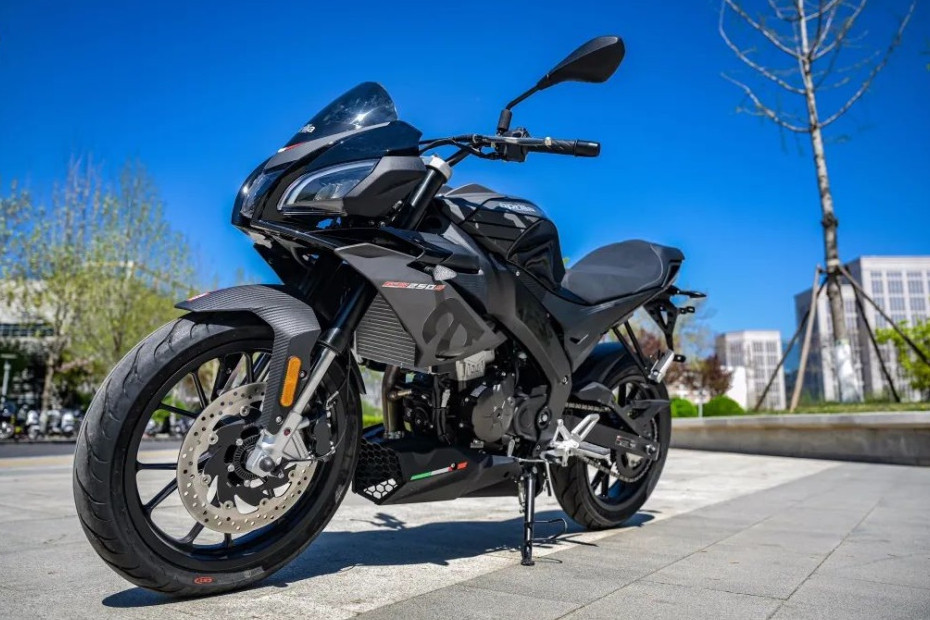 Is India ready for the Aprilia Tuono 250S? | BikeDekho