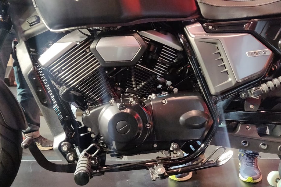Keeway Enters India With 250cc V-twin Cruiser And 2 Scooters | BikeDekho