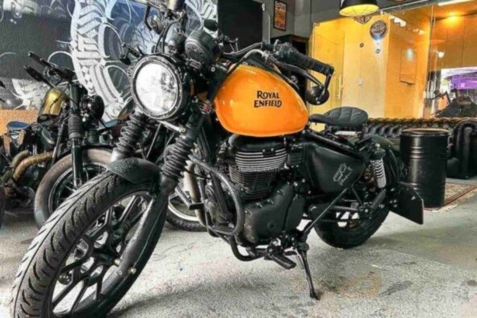 Royal Enfield Meteor 350 Tastefully Modified Into A Bobber | BikeDekho