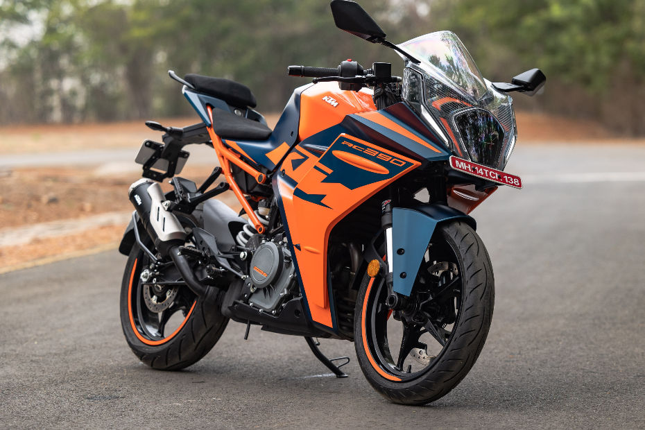 KTM RC 390 vs Kawasaki Ninja 400: Image Comparison | BikeDekho