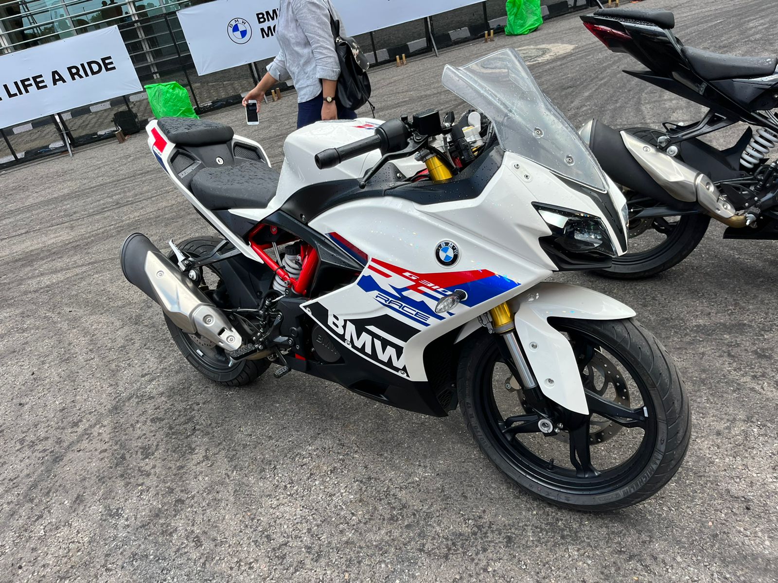 Weekly Two-wheeler News Wrapup: BMW G 310 RR Launched, Royal Enfield ...