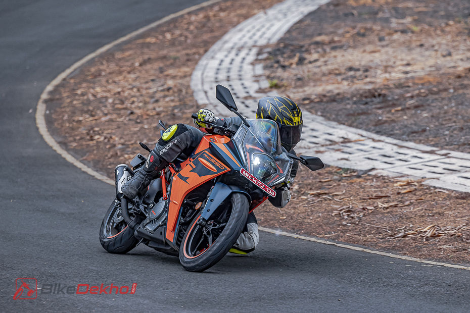 KTM RC 390 Price- Images, Colours, Specs & Reviews