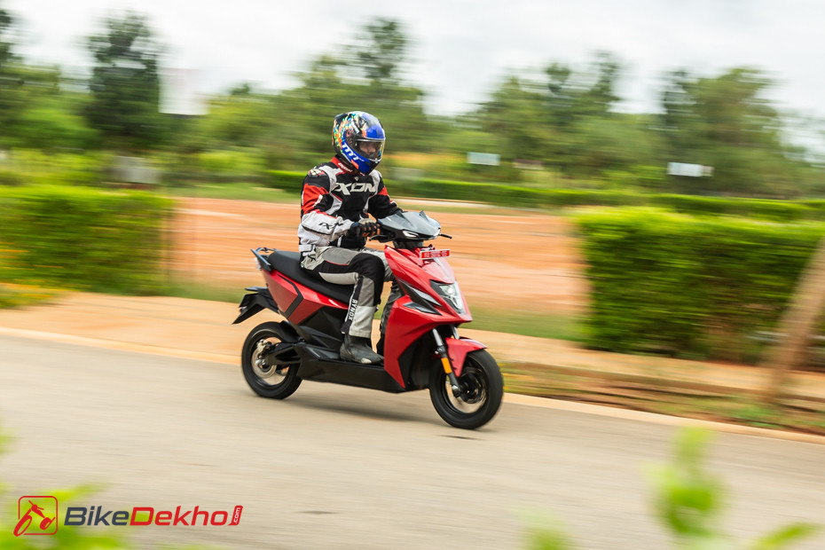 Simple One First Ride Review: Likes And Dislikes | BikeDekho