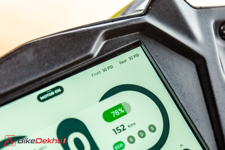 Simple One First Ride Review: Likes And Dislikes | BikeDekho