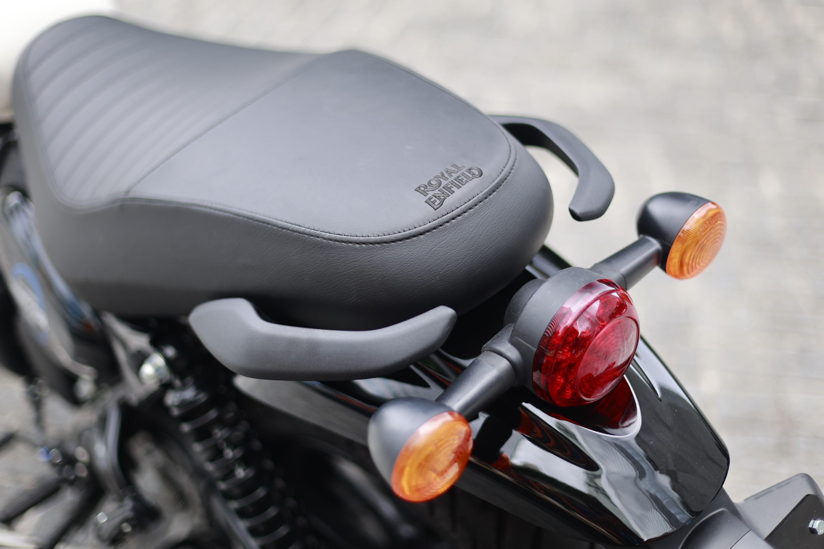 Royal Enfield Hunter 350 Variants Explained in 5 Pictures | BikeDekho